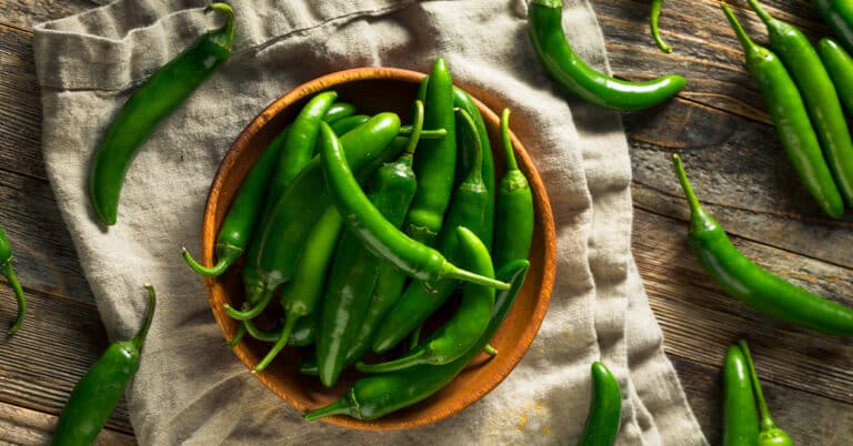 Chile Serrano - Escala Scoville